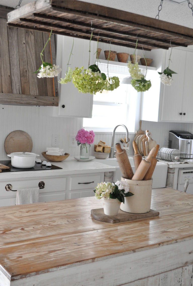 Summer Home Tour- The Kitchen - Becky's Farmhouse