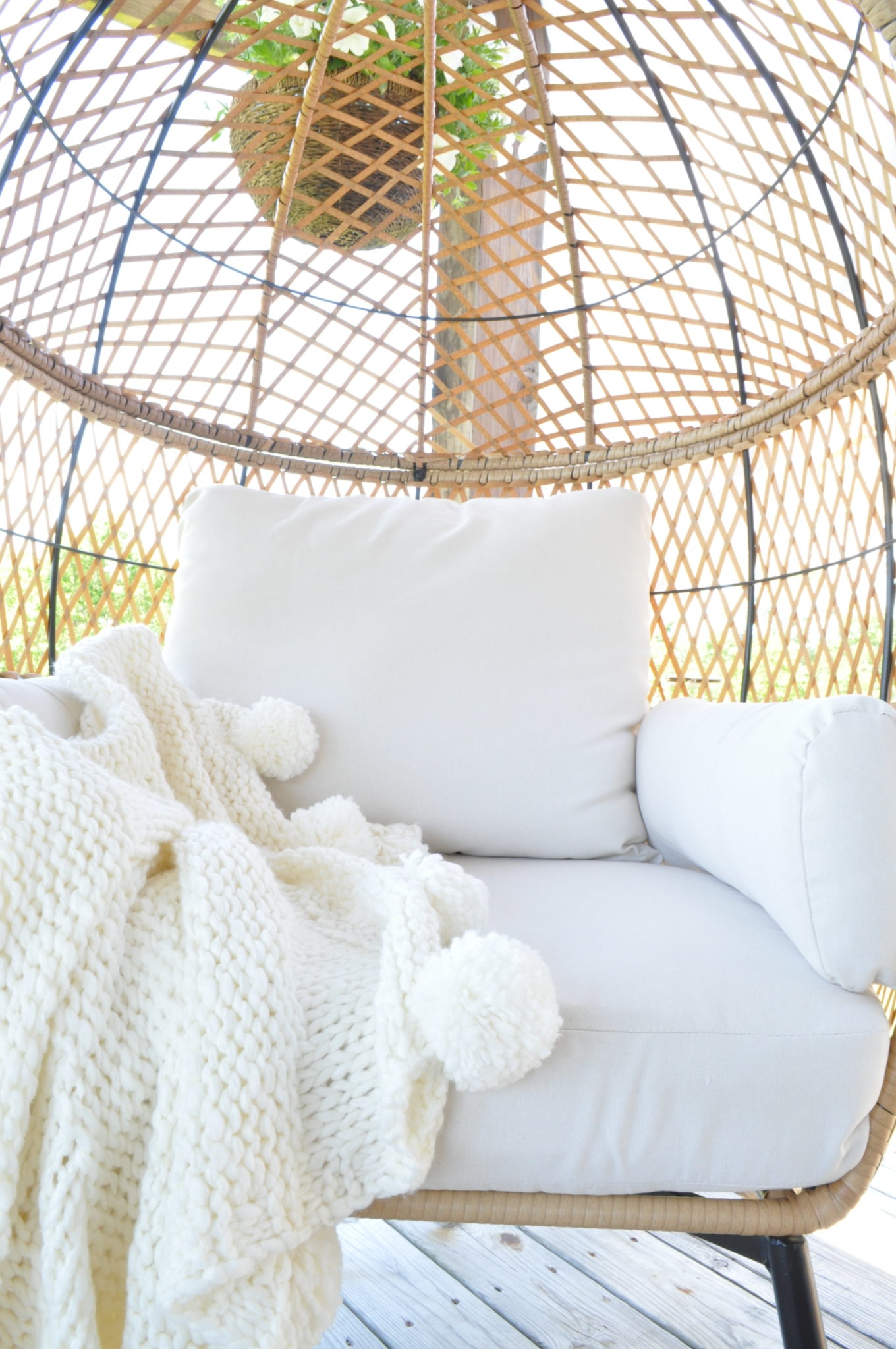 The Coziest Outdoor Chair - Becky's Farmhouse